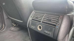 Black BMW X5 2002 in Klaipeda, with an engine capacity of 2.93 L and mileage of 380 thousand km for 2699 €, photo 21 on AUTOMOTO.COM.LV