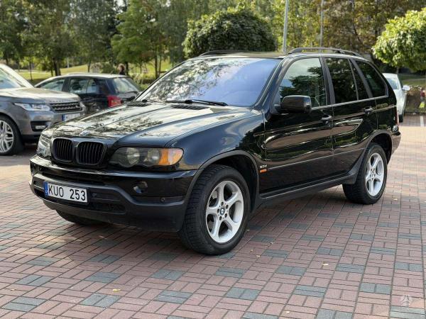 Черный БМВ Х5 2002 в Вильнюс, объемом двигателя 2.93 л и пробегом 365 тыс. км за 2350 €, фото 1 на AUTOMOTO.COM.LV