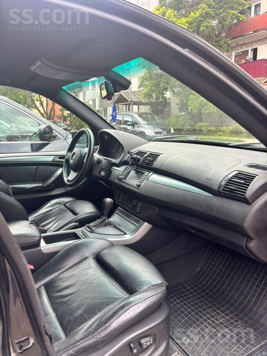 Melns BMW X5 2002 Daugavpils, ar dzinēja tilpumu 3.00 L un nobraukumu 400 tūkst. km par 4000 €, foto 3 vietnē AUTOMOTO.COM.LV