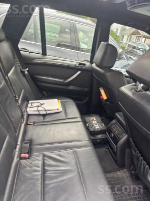 Melns BMW X5 2002 Daugavpils, ar dzinēja tilpumu 3.00 L un nobraukumu 400 tūkst. km par 4000 €, foto 4 vietnē AUTOMOTO.COM.LV