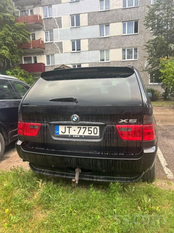 Black BMW X5 2002 in Daugavpils, with an engine capacity of 3.00 L and mileage of 400 thousand km for 4000 €, photo 6 on AUTOMOTO.COM.LV
