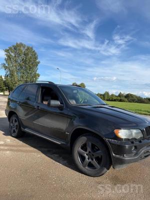 Black BMW X5 2002 in Gulbene, with an engine capacity of 3.00 L and mileage of 426 thousand km for 3000 €, photo 3 on AUTOMOTO.COM.LV