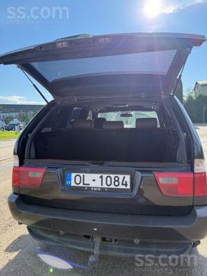 Black BMW X5 2002 in Gulbene, with an engine capacity of 3.00 L and mileage of 426 thousand km for 3000 €, photo 5 on AUTOMOTO.COM.LV