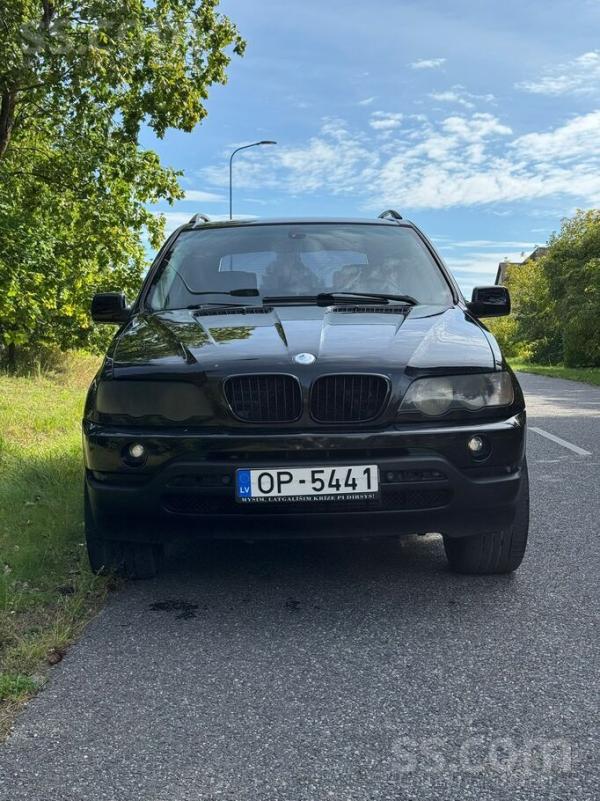Melns BMW X5 2002 Rēzekne, ar dzinēja tilpumu 3.00 L un nobraukumu 370 tūkst. km par 3200 €, foto 5 vietnē AUTOMOTO.COM.LV