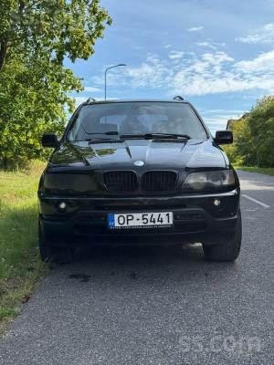 Melns BMW X5 2002 Rēzekne, ar dzinēja tilpumu 3.00 L un nobraukumu 370 tūkst. km par 3200 €, foto 5 vietnē AUTOMOTO.COM.LV