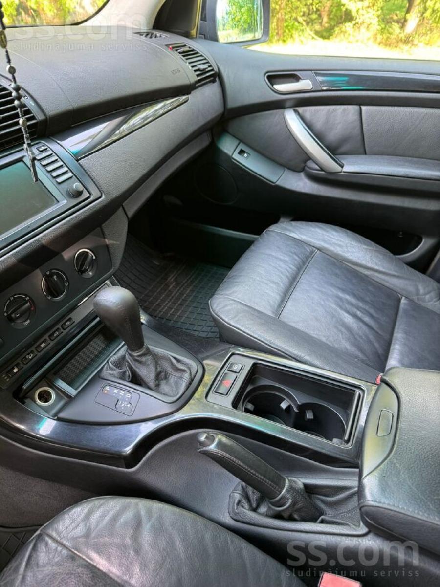 Melns BMW X5 2002 Rēzekne, ar dzinēja tilpumu 3.00 L un nobraukumu 370 tūkst. km par 3200 €, foto 11 vietnē AUTOMOTO.COM.LV