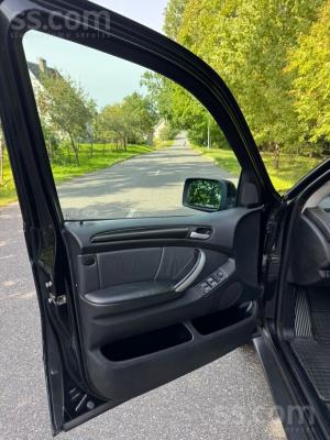 Melns BMW X5 2002 Rēzekne, ar dzinēja tilpumu 3.00 L un nobraukumu 370 tūkst. km par 3200 €, foto 17 vietnē AUTOMOTO.COM.LV