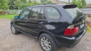 Black BMW X5 2002 in Marijampole, with an engine capacity of 3.00 L and mileage of 405 thousand km for 3250 €, photo 1 on AUTOMOTO.COM.LV