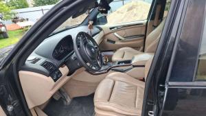 Melns BMW X5 2002 Marijampole, ar dzinēja tilpumu 3.00 L un nobraukumu 405 tūkst. km par 3250 €, foto 7 vietnē AUTOMOTO.COM.LV