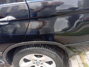 Melns BMW X5 2002 Viļņa, ar dzinēja tilpumu 2.93 L un nobraukumu 375 tūkst. km par 4450 €, foto 6 vietnē AUTOMOTO.COM.LV