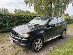 Black BMW X5 2002 in Jelgava, with an engine capacity of 3.00 L and mileage of 434 thousand km for 1300 €, photo 1 on AUTOMOTO.COM.LV
