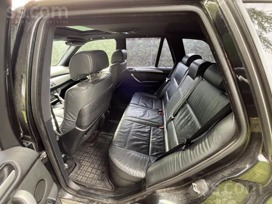 Melns BMW X5 2002 Jelgava, ar dzinēja tilpumu 3.00 L un nobraukumu 434 tūkst. km par 1300 €, foto 6 vietnē AUTOMOTO.COM.LV