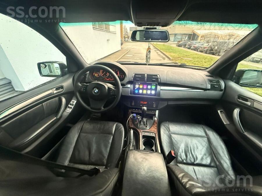 Black BMW X5 2003 in Riga, with an engine capacity of 3.00 L and mileage of 0 thousand km for 3990 €, photo 5 on AUTOMOTO.COM.LV
