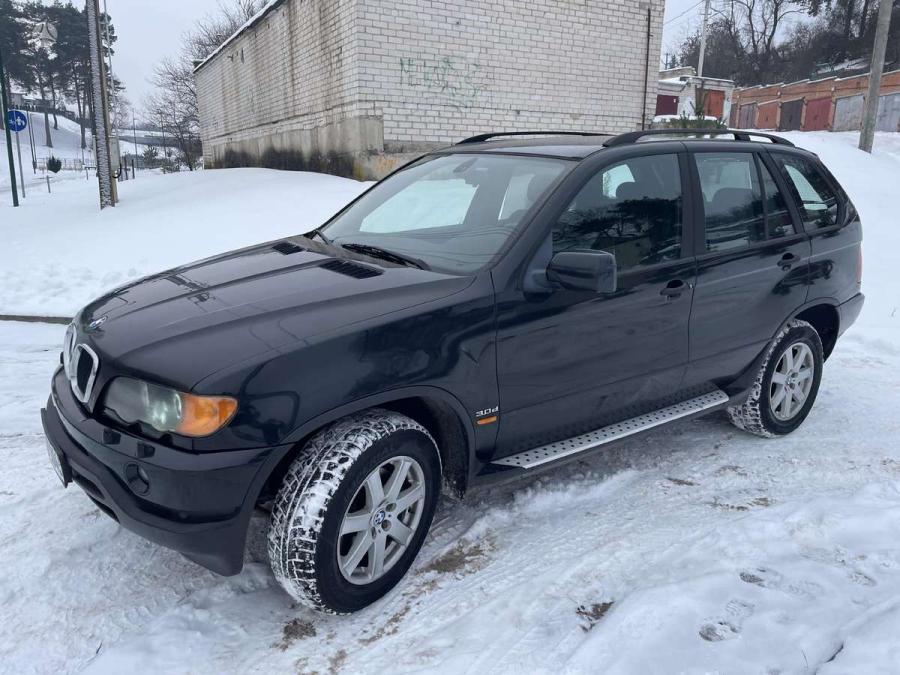 Melns BMW X5 2003 Alīta, ar dzinēja tilpumu 3.00 L un nobraukumu 304 tūkst. km par 2950 €, foto 7 vietnē AUTOMOTO.COM.LV
