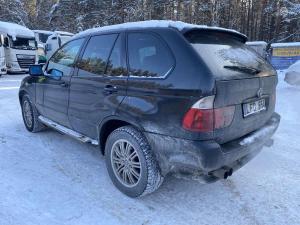Black BMW X5 2003 in Vilnius, with an engine capacity of 2.93 L and mileage of 413 thousand km for 3000 €, photo 4 on AUTOMOTO.COM.LV