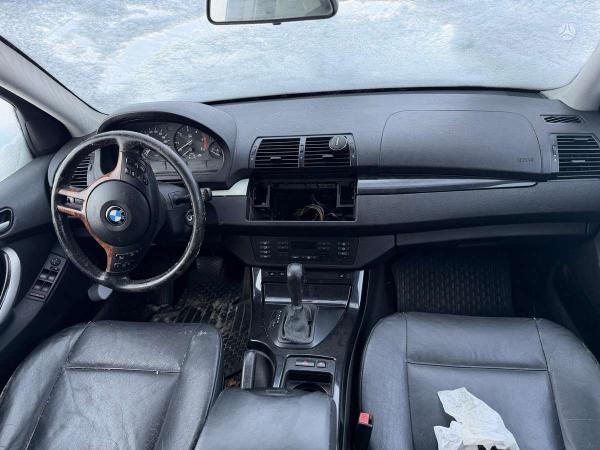 Melns BMW X5 2003 Viļņa, ar dzinēja tilpumu 2.93 L un nobraukumu 350 tūkst. km par 1450 €, foto 6 vietnē AUTOMOTO.COM.LV