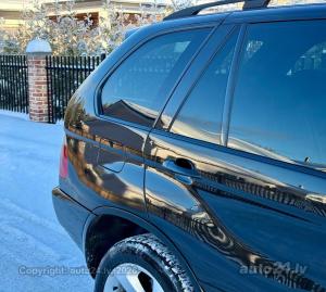 Black BMW X5 2003 in Tallinn, with an engine capacity of 3.00 L and mileage of 275 thousand km for 5799 €, photo 12 on AUTOMOTO.COM.LV