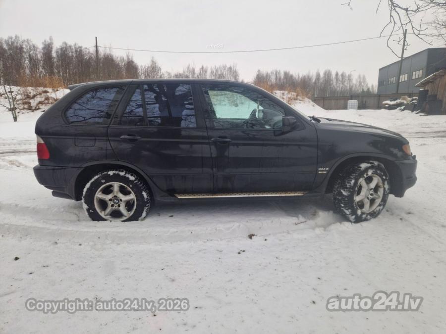 Melns BMW X5 2003 Tartu, ar dzinēja tilpumu 2.90 L un nobraukumu 0 tūkst. km par 1985 €, foto 5 vietnē AUTOMOTO.COM.LV
