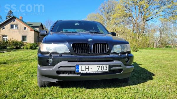 Melns BMW X5 2003 Liepāja, ar dzinēja tilpumu 3.00 L un nobraukumu 378 tūkst. km par 3000 €, foto 6 vietnē AUTOMOTO.COM.LV