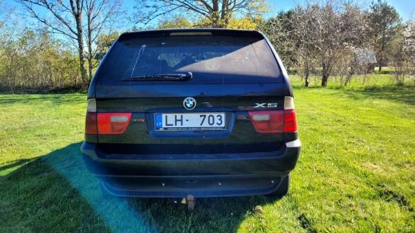 Melns BMW X5 2003 Liepāja, ar dzinēja tilpumu 3.00 L un nobraukumu 378 tūkst. km par 3000 €, foto 8 vietnē AUTOMOTO.COM.LV