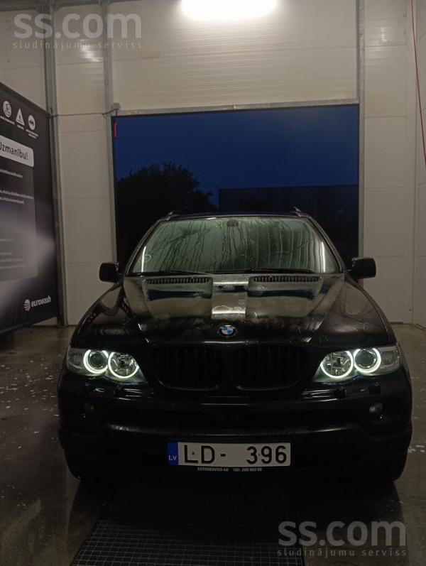 Melns BMW X5 2003 Liepāja, ar dzinēja tilpumu 3.00 L un nobraukumu 262 tūkst. km par 7500 €, foto 1 vietnē AUTOMOTO.COM.LV
