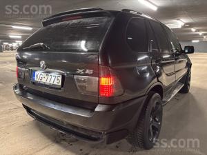 Черный БМВ Х5 2003 в Рига, объемом двигателя 3.00 л и пробегом 0 тыс. км за 4399 €, фото 10 на AUTOMOTO.COM.LV
