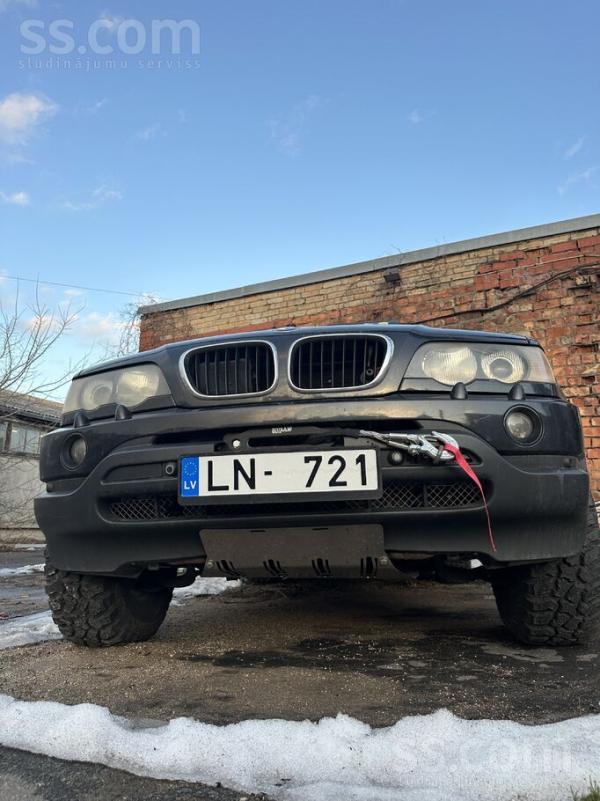 Melns BMW X5 2003 Rīga, ar dzinēja tilpumu 3.00 L un nobraukumu 434 tūkst. km par 3700 €, foto 8 vietnē AUTOMOTO.COM.LV