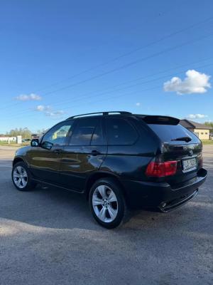 Black BMW X5 2003 in Riga, with an engine capacity of 3.00 L and mileage of 360 thousand km for 3100 €, photo 5 on AUTOMOTO.COM.LV