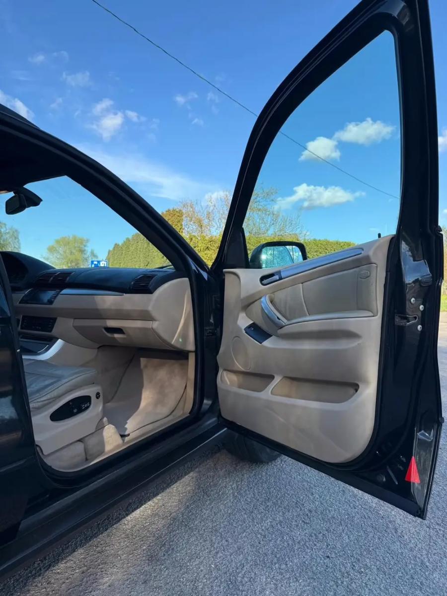 Black BMW X5 2003 in Riga, with an engine capacity of 3.00 L and mileage of 360 thousand km for 3100 €, photo 14 on AUTOMOTO.COM.LV