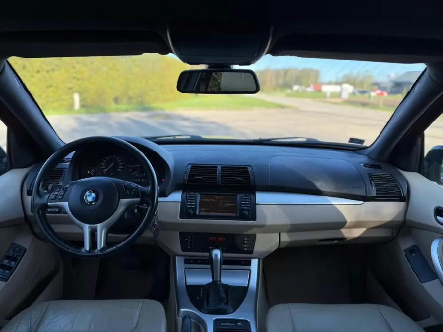 Black BMW X5 2003 in Riga, with an engine capacity of 3.00 L and mileage of 360 thousand km for 3100 €, photo 15 on AUTOMOTO.COM.LV