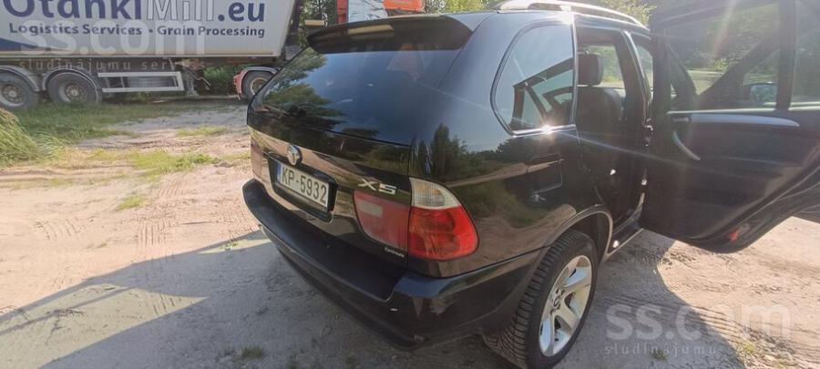 Black BMW X5 2003 in Riga, with an engine capacity of 3.00 L and mileage of 39 thousand km for 2800 €, photo 7 on AUTOMOTO.COM.LV