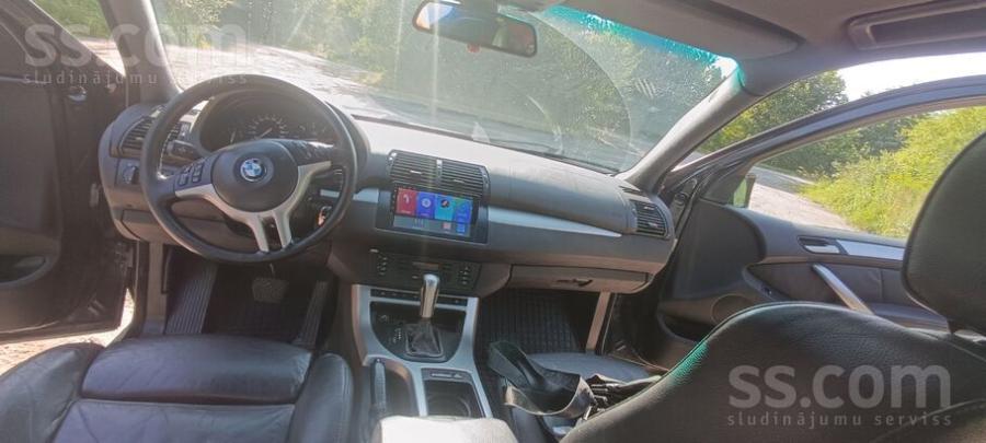 Black BMW X5 2003 in Riga, with an engine capacity of 3.00 L and mileage of 39 thousand km for 2800 €, photo 8 on AUTOMOTO.COM.LV
