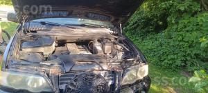 Black BMW X5 2003 in Riga, with an engine capacity of 3.00 L and mileage of 39 thousand km for 2800 €, photo 12 on AUTOMOTO.COM.LV