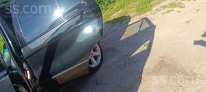 Black BMW X5 2003 in Riga, with an engine capacity of 3.00 L and mileage of 39 thousand km for 2800 €, photo 14 on AUTOMOTO.COM.LV