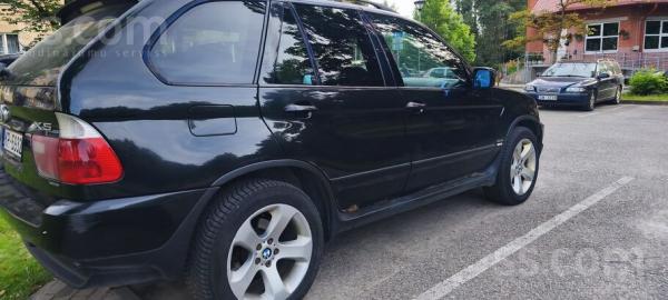Black BMW X5 2003 in Riga, with an engine capacity of 3.00 L and mileage of 391 thousand km for 2800 €, photo 2 on AUTOMOTO.COM.LV