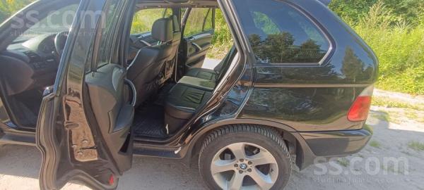 Black BMW X5 2003 in Riga, with an engine capacity of 3.00 L and mileage of 391 thousand km for 2800 €, photo 9 on AUTOMOTO.COM.LV