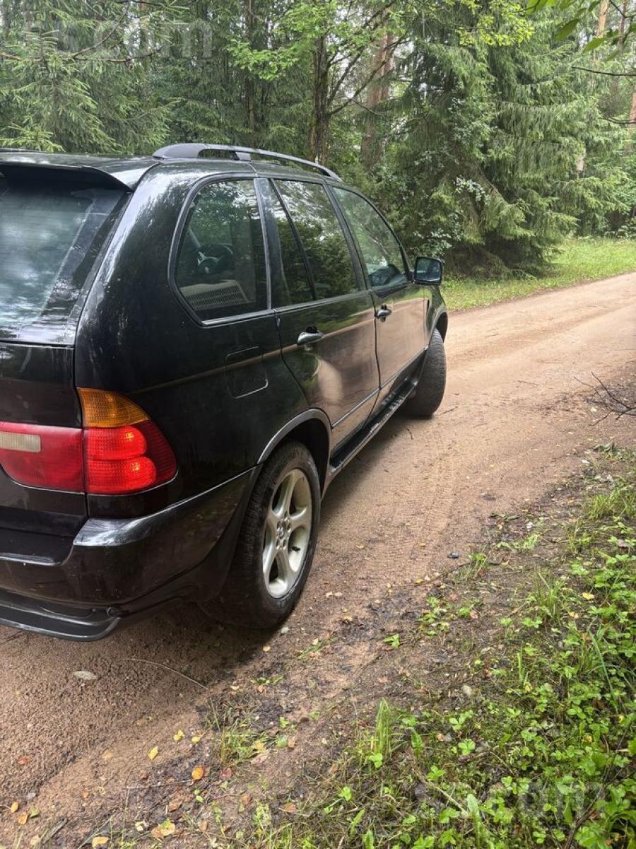 Melns BMW X5 2003 Rēzekne, ar dzinēja tilpumu 3.00 L un nobraukumu 404 tūkst. km par 2100 €, foto 5 vietnē AUTOMOTO.COM.LV