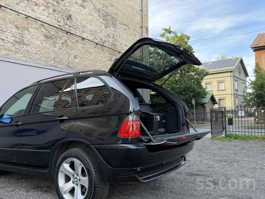 Black BMW X5 2003 in Riga, with an engine capacity of 3.00 L and mileage of 395 thousand km for 3450 €, photo 8 on AUTOMOTO.COM.LV