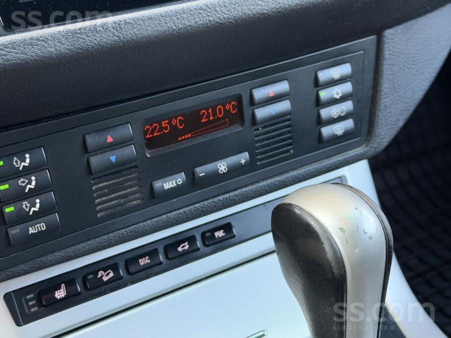 Black BMW X5 2003 in Riga, with an engine capacity of 3.00 L and mileage of 395 thousand km for 3450 €, photo 13 on AUTOMOTO.COM.LV