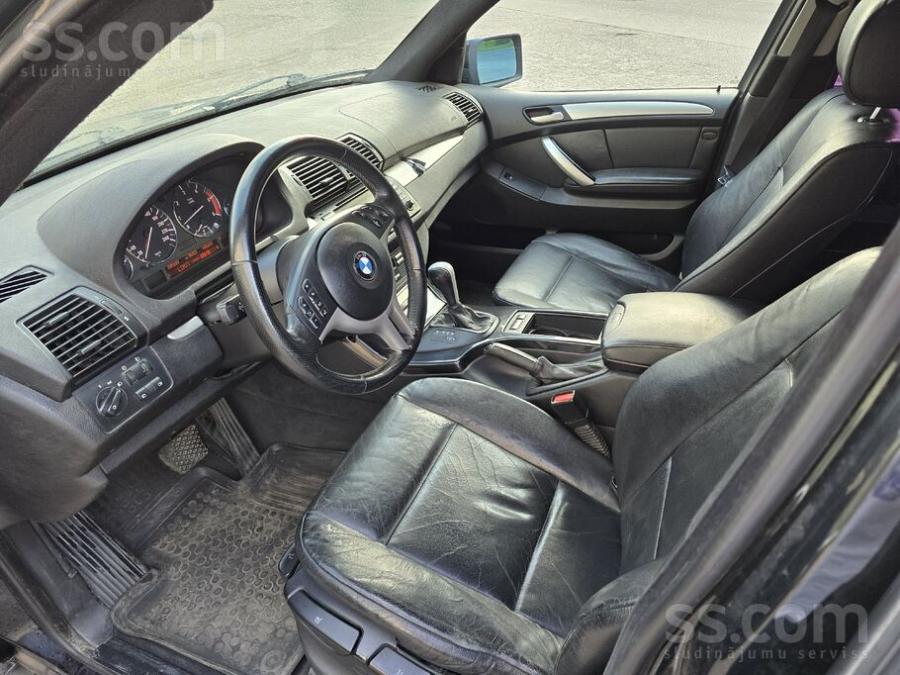 Black BMW X5 2003 in Daugavpils, with an engine capacity of 3.00 L and mileage of 395 thousand km for 2650 €, photo 8 on AUTOMOTO.COM.LV