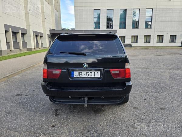 Black BMW X5 2003 in Daugavpils, with an engine capacity of 3.00 L and mileage of 395 thousand km for 2650 €, photo 3 on AUTOMOTO.COM.LV
