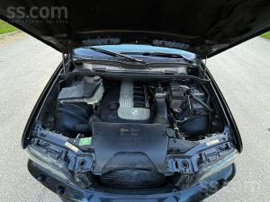 Melns BMW X5 2003 Krāslava, ar dzinēja tilpumu 3.00 L un nobraukumu 462 tūkst. km par 3900 €, foto 4 vietnē AUTOMOTO.COM.LV
