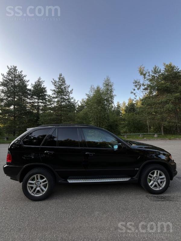 Black BMW X5 2003 in Kraslava, with an engine capacity of 3.00 L and mileage of 462 thousand km for 3900 €, photo 4 on AUTOMOTO.COM.LV