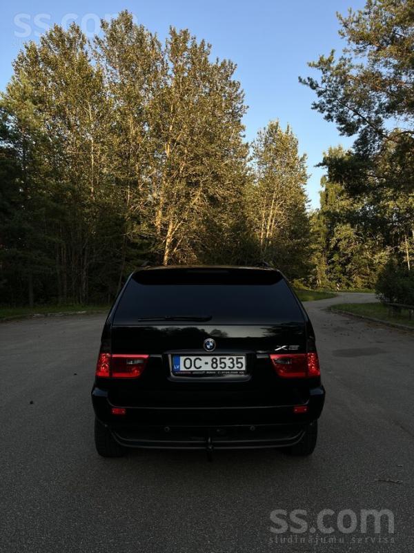 Black BMW X5 2003 in Kraslava, with an engine capacity of 3.00 L and mileage of 462 thousand km for 3900 €, photo 6 on AUTOMOTO.COM.LV