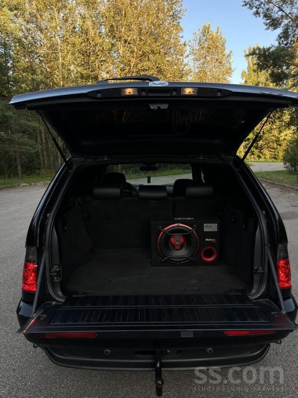 Black BMW X5 2003 in Kraslava, with an engine capacity of 3.00 L and mileage of 462 thousand km for 3900 €, photo 7 on AUTOMOTO.COM.LV