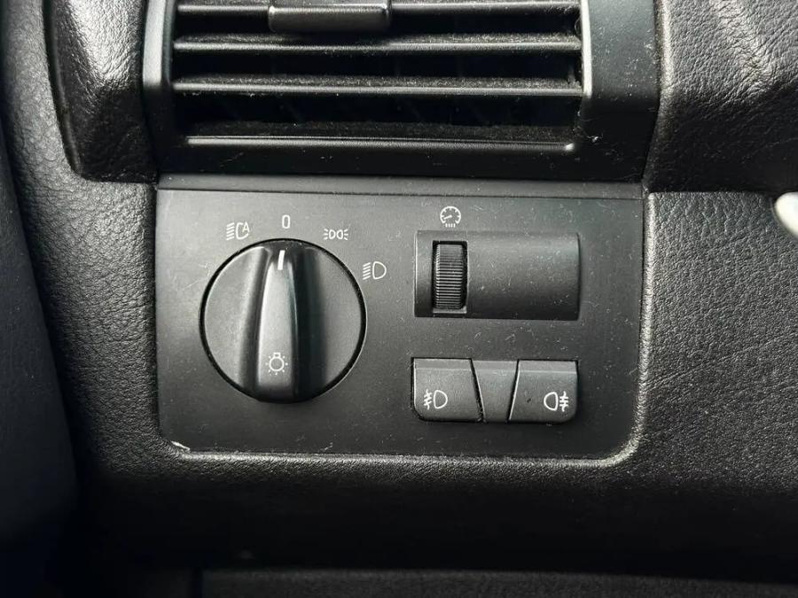 Melns BMW X5 2003 Jelgava, ar dzinēja tilpumu 3.00 L un nobraukumu 355 tūkst. km par 2750 €, foto 16 vietnē AUTOMOTO.COM.LV
