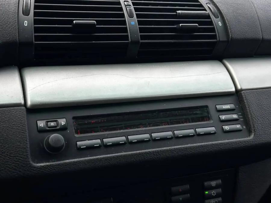 Melns BMW X5 2003 Jelgava, ar dzinēja tilpumu 3.00 L un nobraukumu 355 tūkst. km par 2750 €, foto 18 vietnē AUTOMOTO.COM.LV