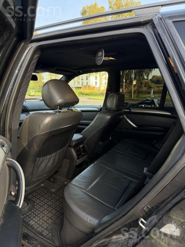 Melns BMW X5 2003 Rīga, ar dzinēja tilpumu 3.00 L un nobraukumu 373 tūkst. km par 4590 €, foto 7 vietnē AUTOMOTO.COM.LV