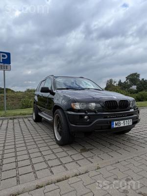 Melns BMW X5 2003 Daugavpils, ar dzinēja tilpumu 3.00 L un nobraukumu 307 tūkst. km par 5600 €, foto  vietnē AUTOMOTO.COM.LV