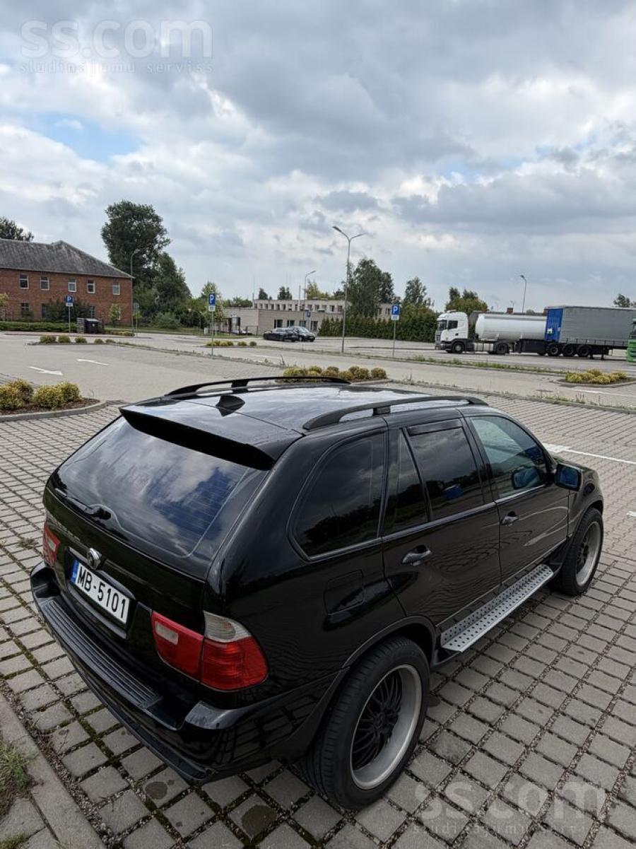 Melns BMW X5 2003 Daugavpils, ar dzinēja tilpumu 3.00 L un nobraukumu 307 tūkst. km par 5600 €, foto 5 vietnē AUTOMOTO.COM.LV